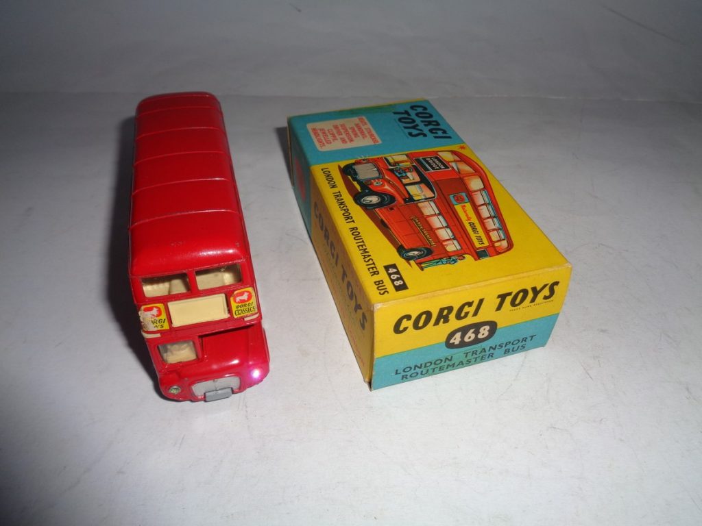 Corgi Toys 468 London Transport Routemaster Bus with Box - Toy Paradise