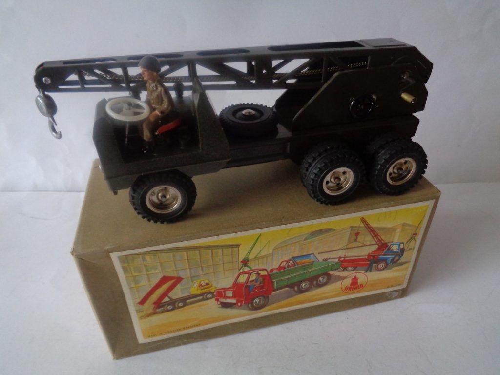 Strenco Military Tow Truck no.250 with Box - Toy Paradise