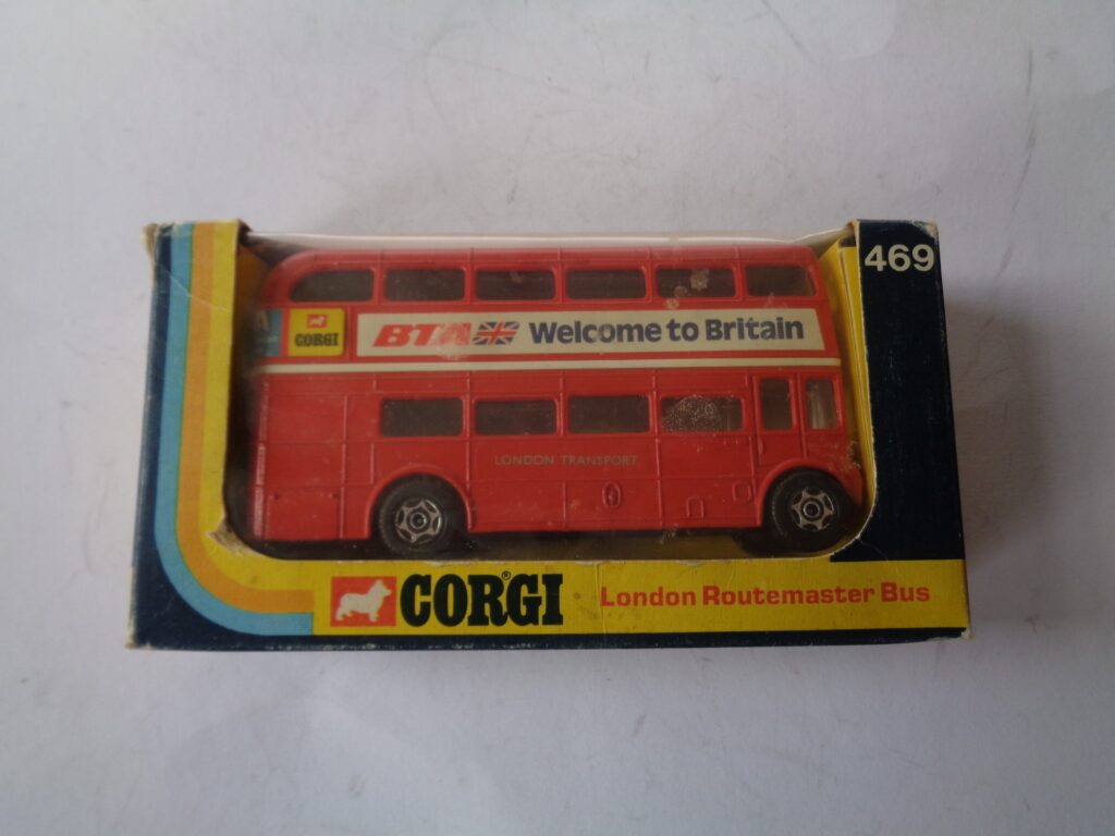 Corgi Toys 469 London Routemaster Bus with Box - Toy Paradise
