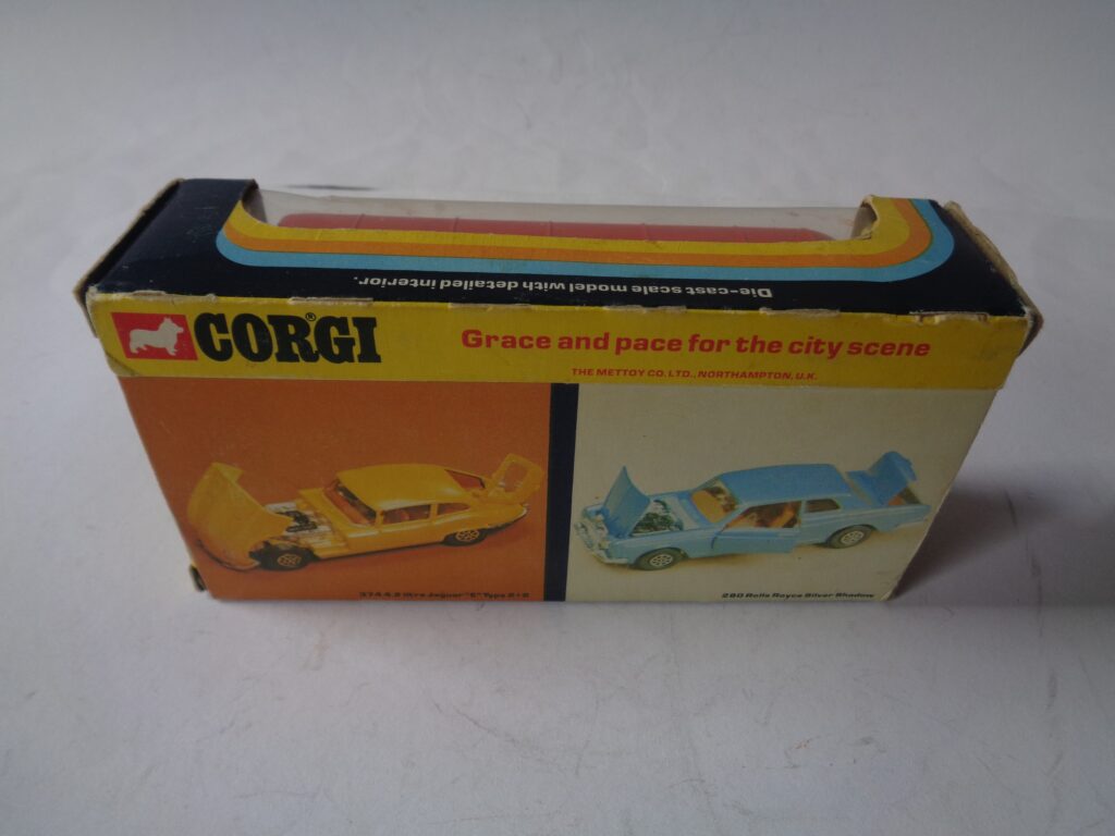Corgi Toys 469 London Routemaster Bus with Box - Toy Paradise