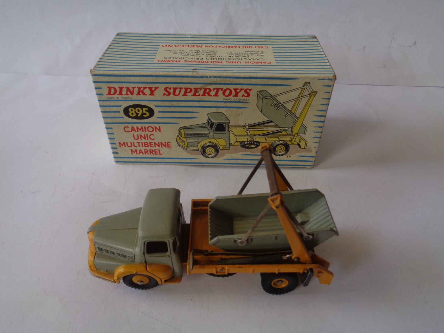 Dinky Supertoys 895 Camion Unic Multibenne Marrel with Box - Toy Paradise