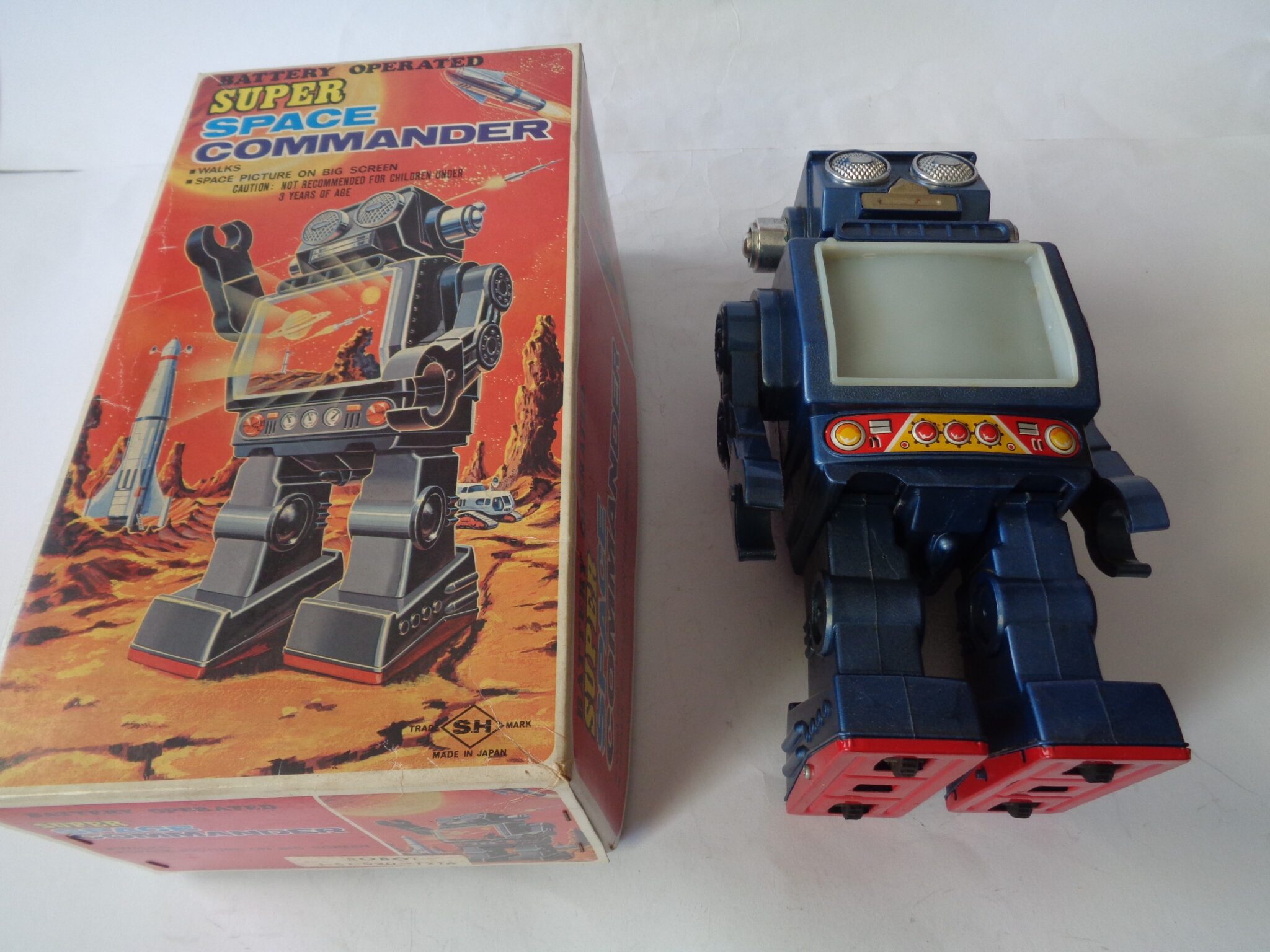 S.H. Horikawa Super Space Commander Robot with Box (battery-operated ...
