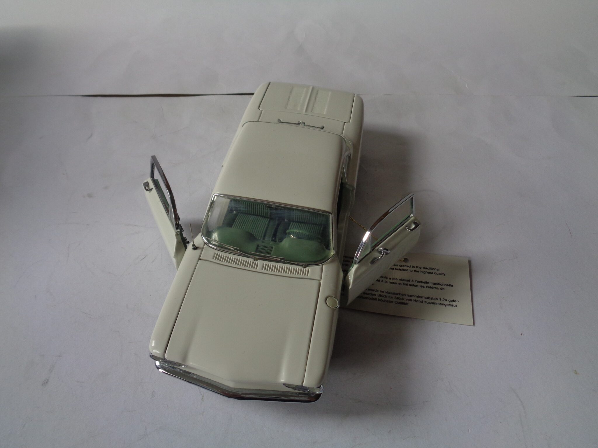 Franklin Mint Chevrolet Corvair 1960 with Box - Toy Paradise