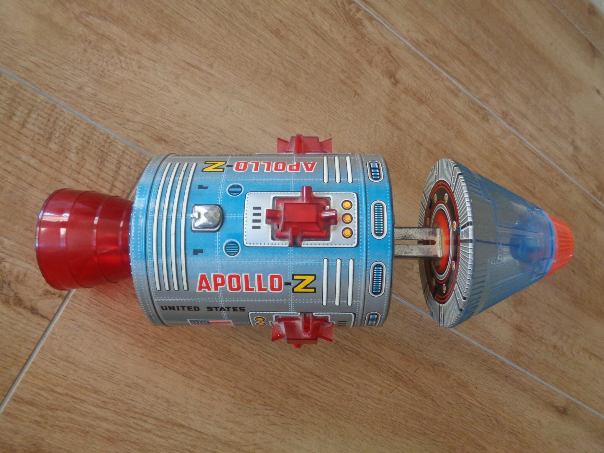 T.N. Nomura Apollo-Z Space Shuttle (battery-operated) - Toy Paradise