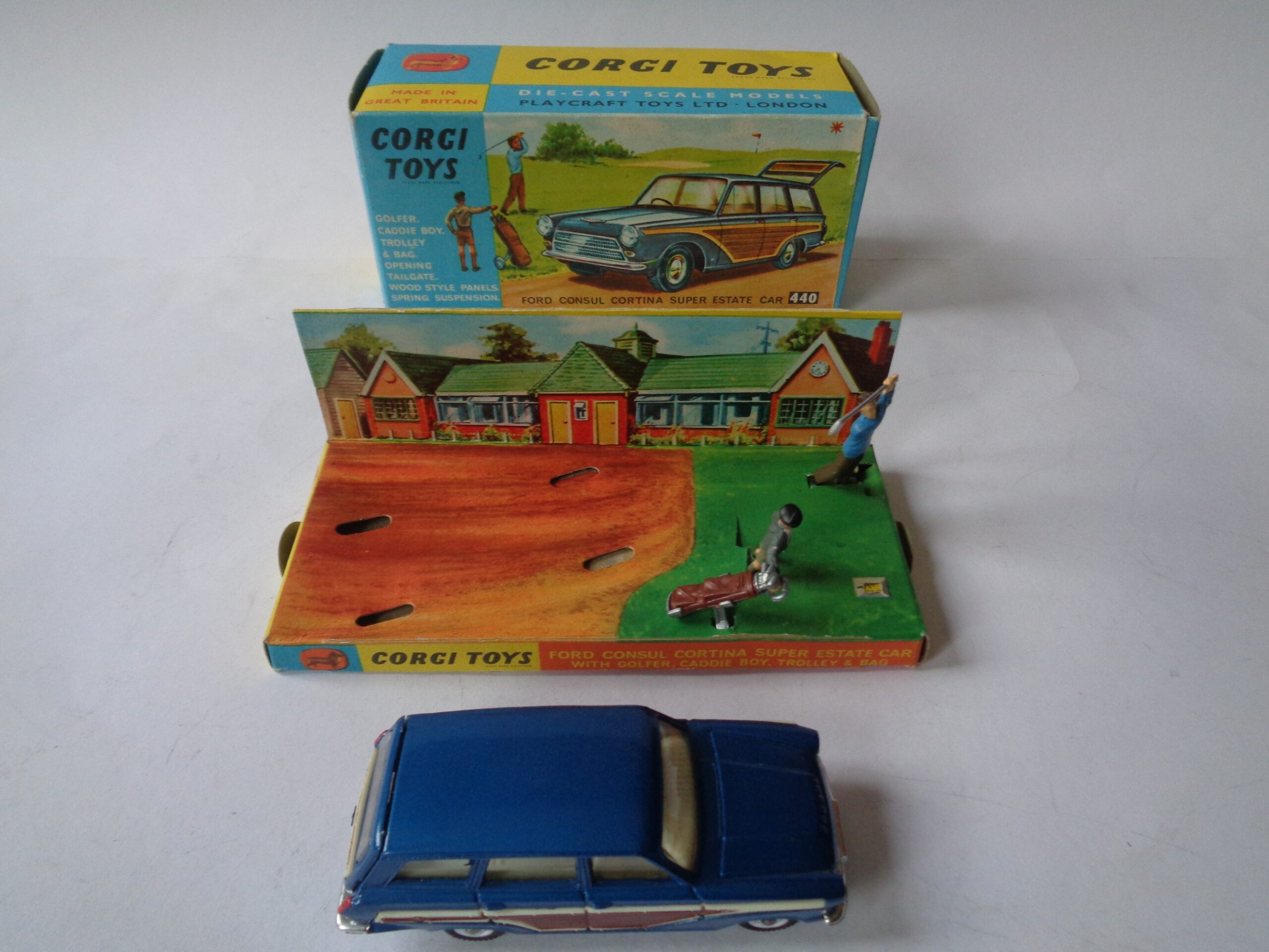 Corgi Toys 440 Ford Consul Cortina Super Estate Car with Golfer with ...