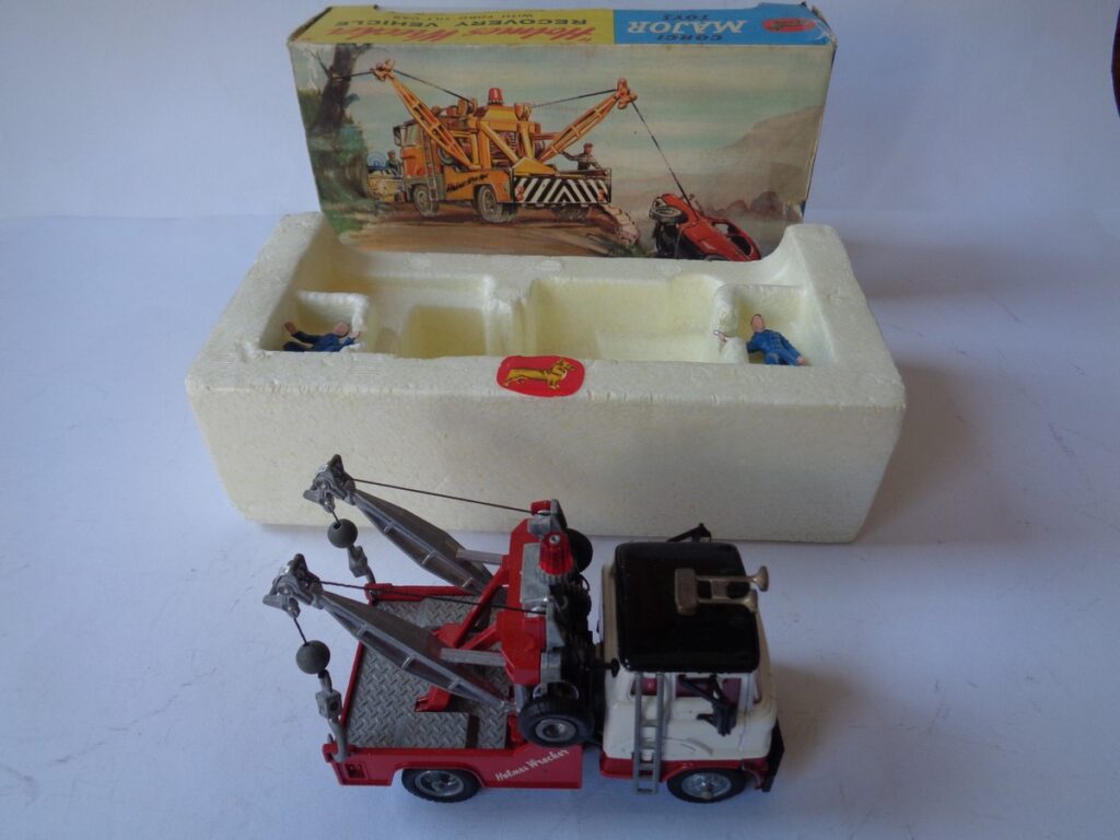 Corgi Major Toys 1142 Holmes Wrecker Recovery Vehicle with Ford Till ...