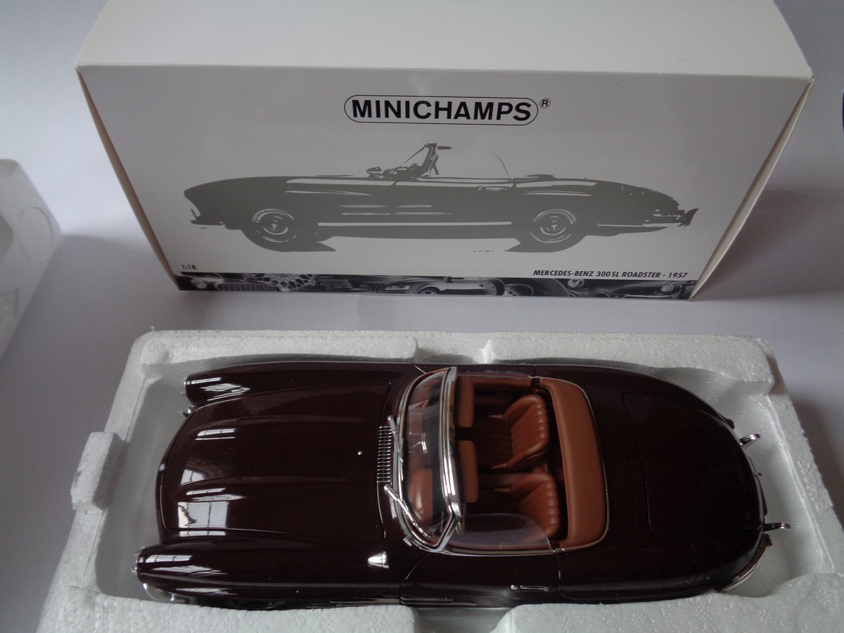 Minichamps Mercedes-Benz 300SL Roadster 1957 in Box - Toy Paradise