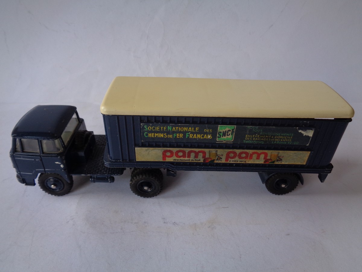 Dinky Super Toys 803 Unic Esterel SNSF Pam Pam Truck - Toy Paradise